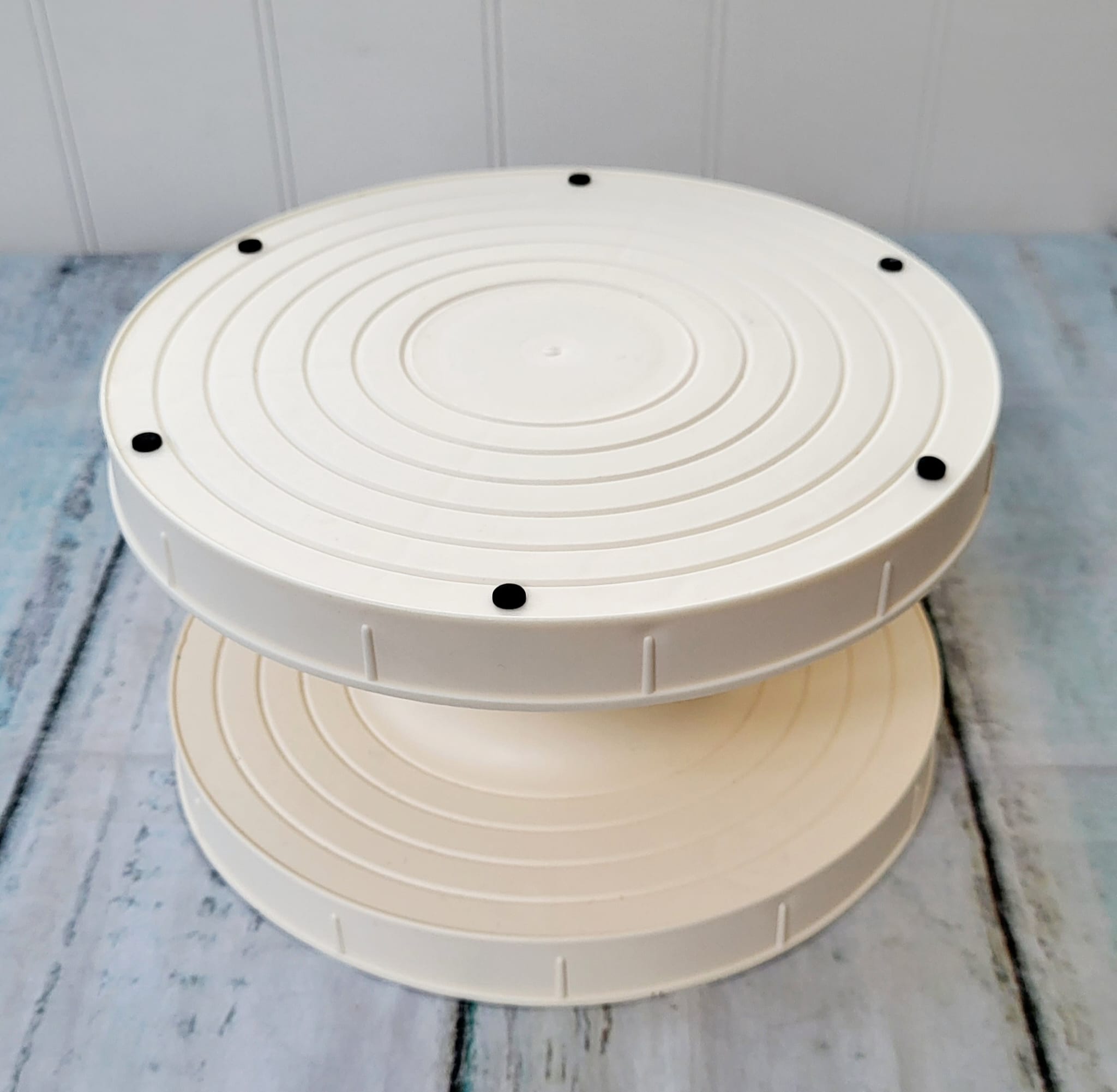 FMM turntable – Devlin Design Studio